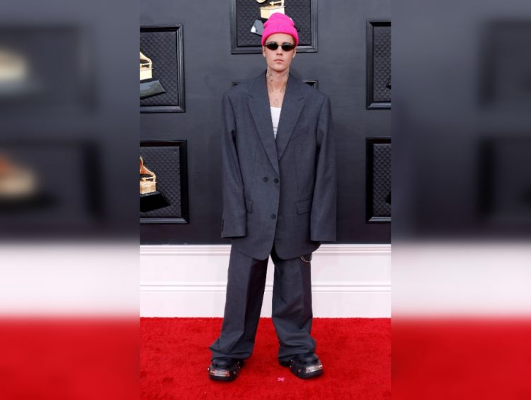 Fashion Fails: Absurd Celebrity Outfits - Lite-Story