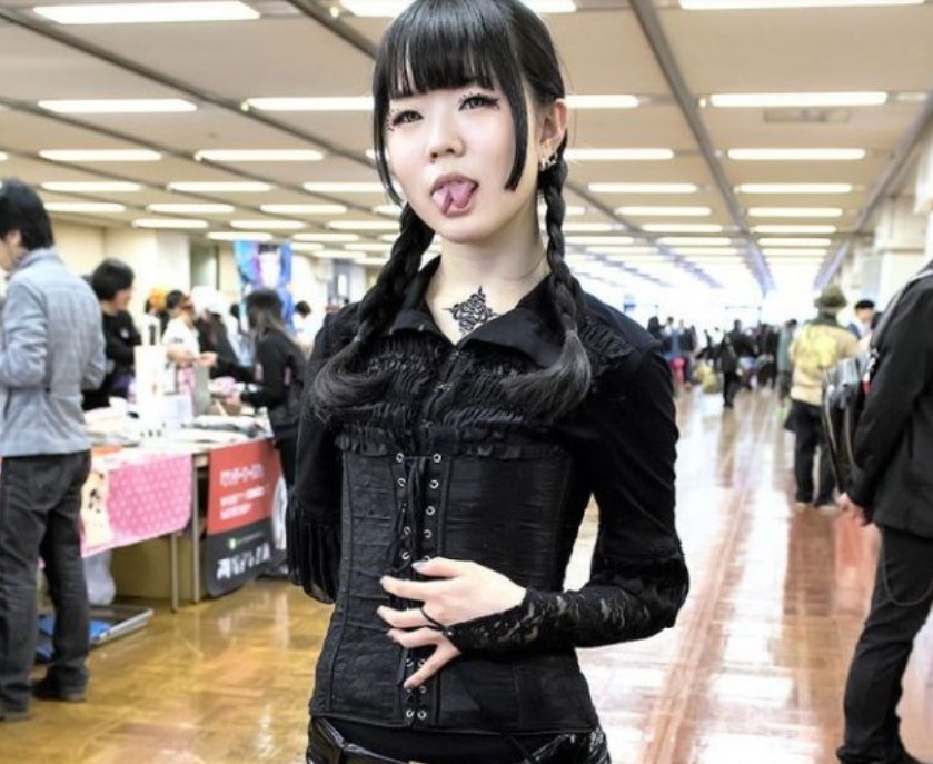 An Exciting Culture: 30 Hilarious and Slightly Crazy Scenes from Japan ...